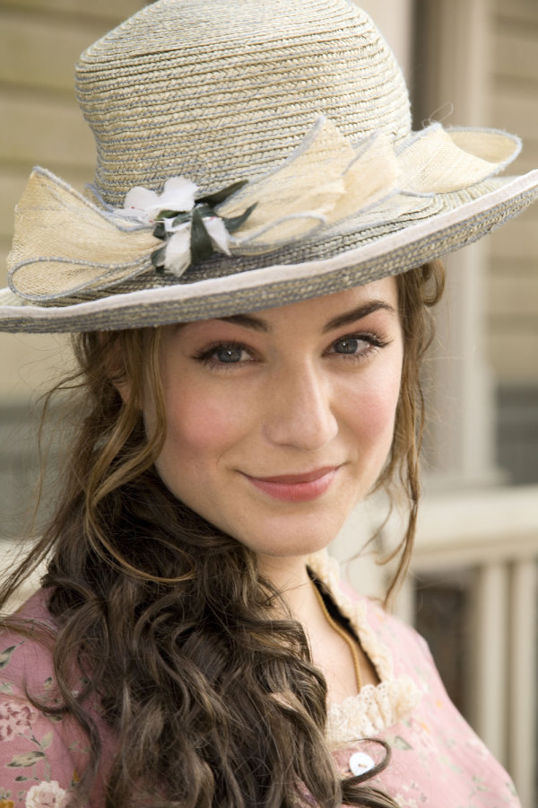 Gilchrist Actress Lara Gilchrist LezWatch.TV