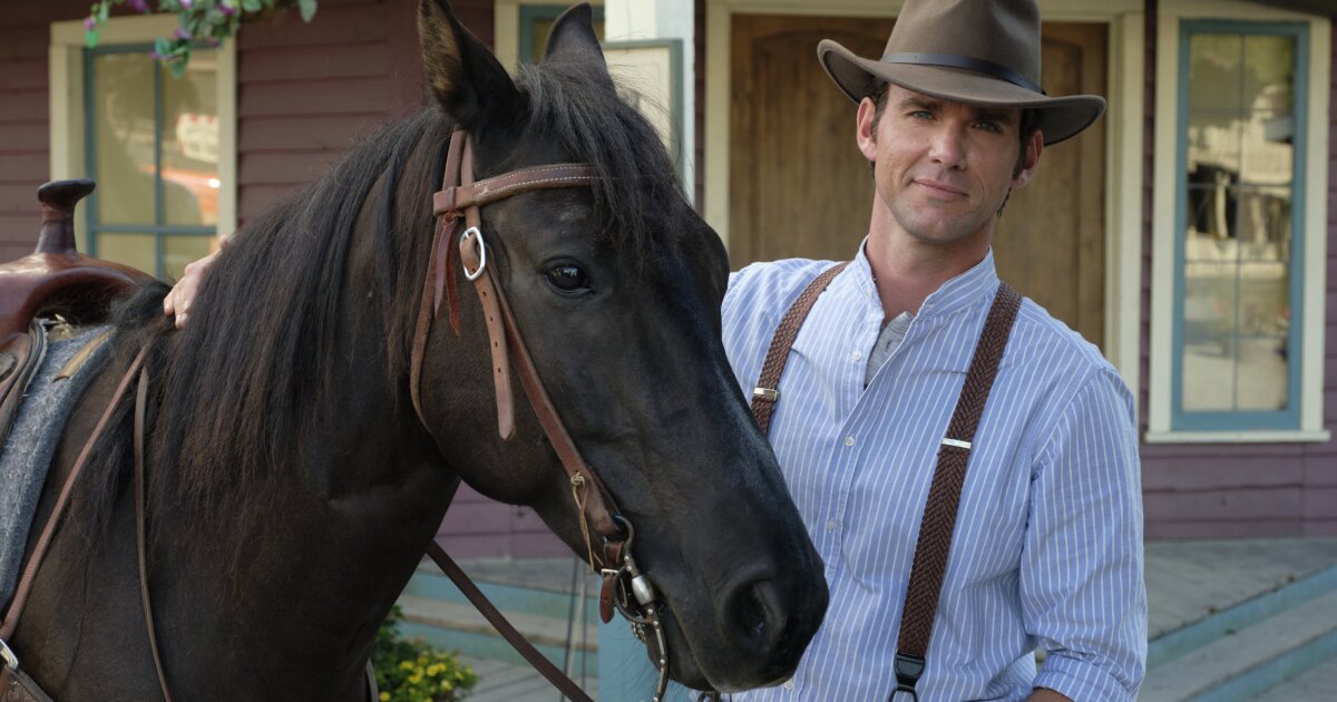 Did Nathan Just Become a Dad? | When Calls the Heart