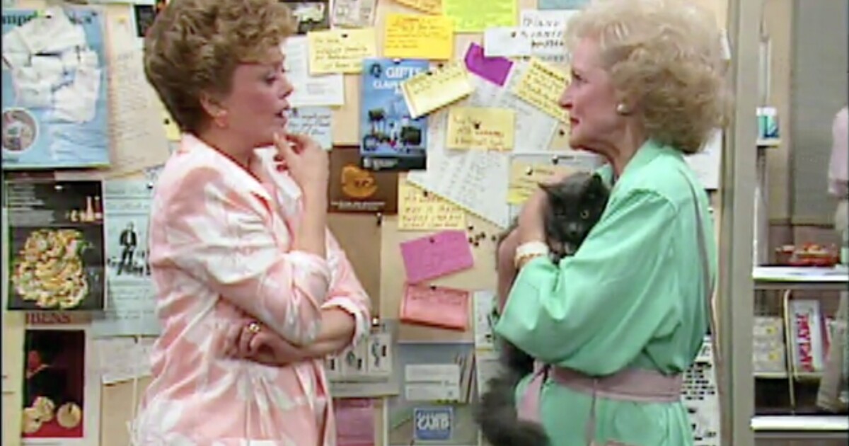 Rose and Blanche Meet for the First Time - Golden Girls