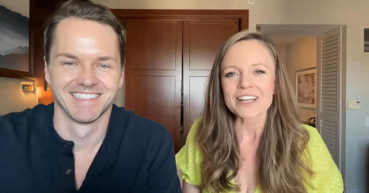 Dating the Delaneys Live