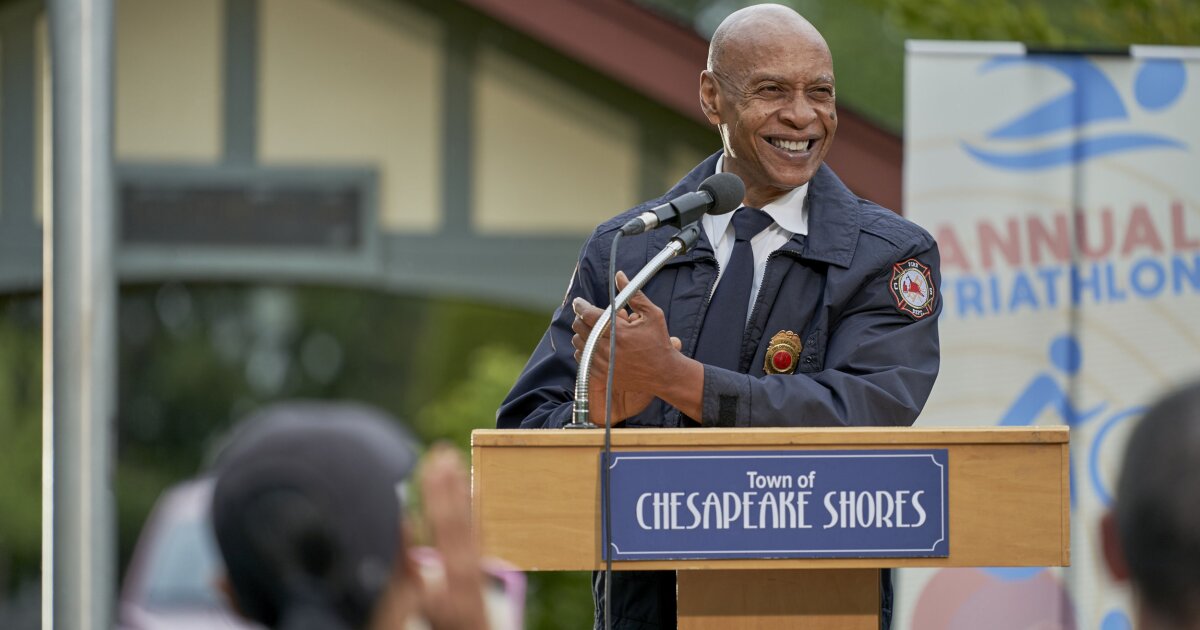 Kevin Can't Help the Captain - Chesapeake Shores | Chesapeake Shores